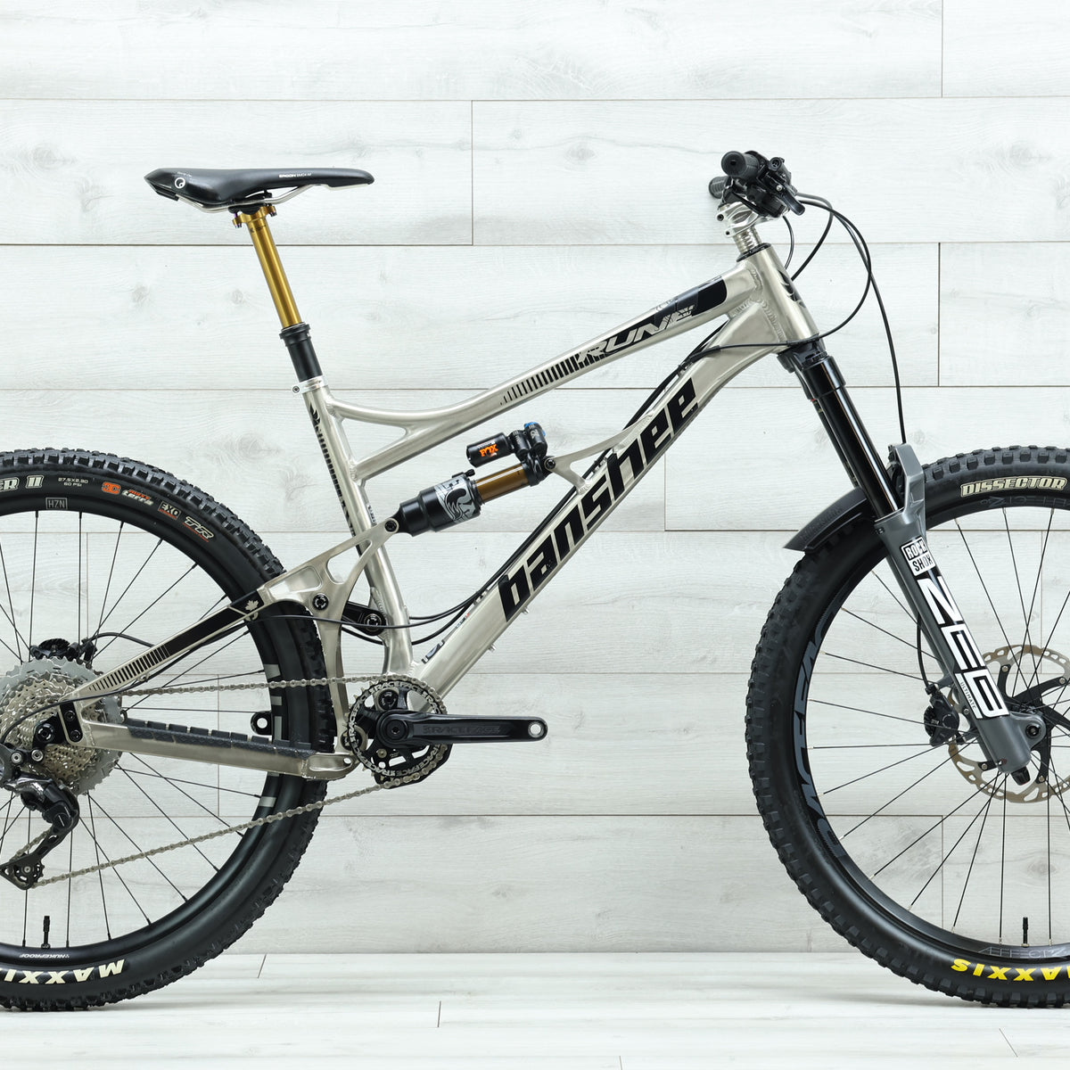 2017 Banshee Rune V2 Mountain Bike - Large – Cycle Limited