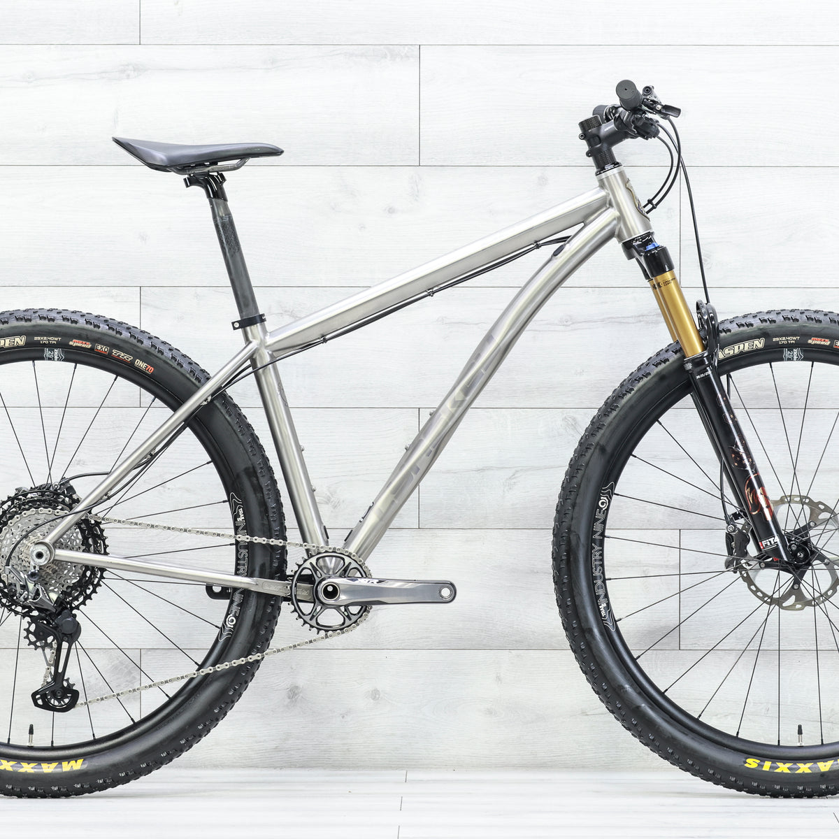 Lynskey Pro 29 XTR Titanium Hardtail Mountain Bike - 2024, Medium ...