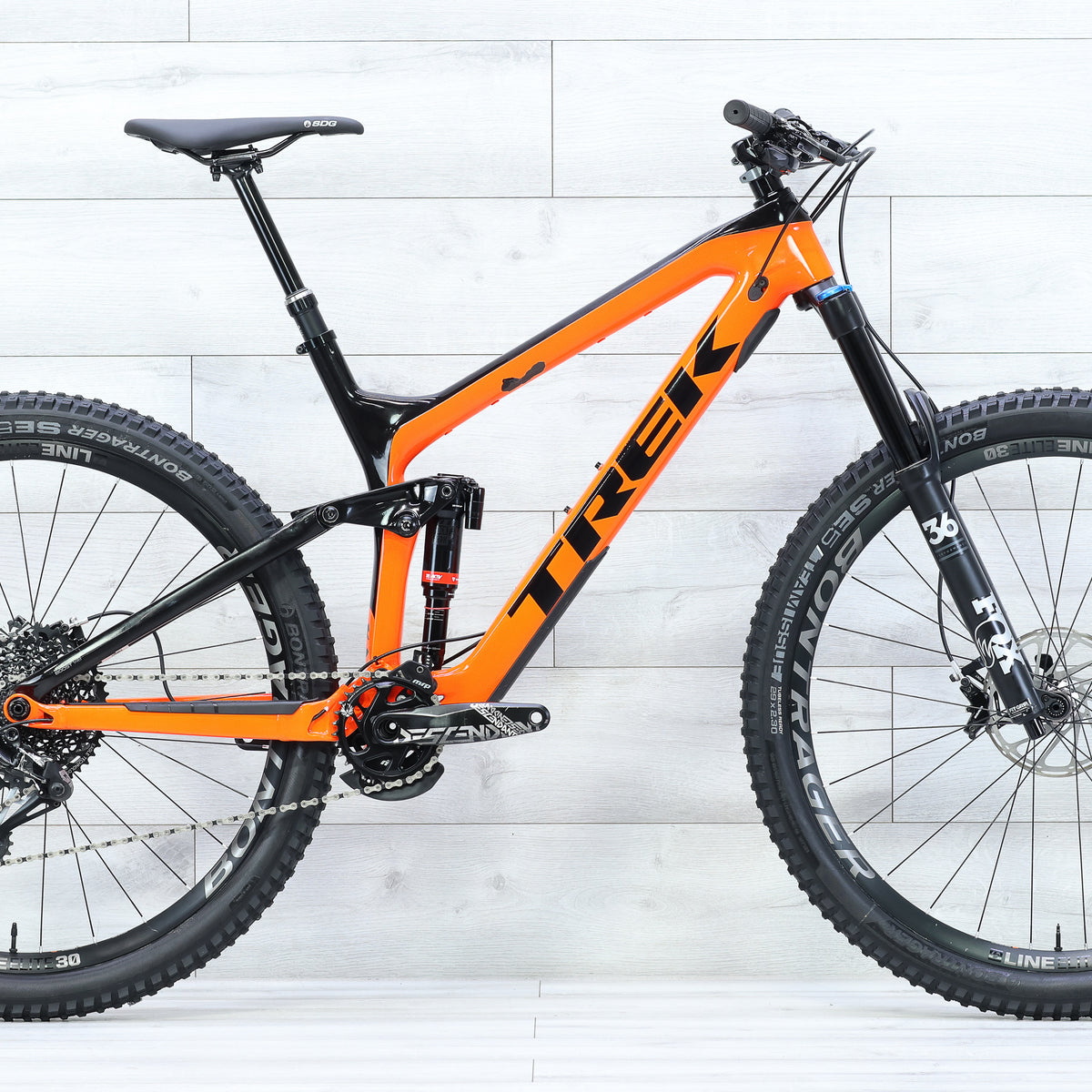 Trek Slash 9.8 Mountain Bike - 2018, Large – Cycle Limited